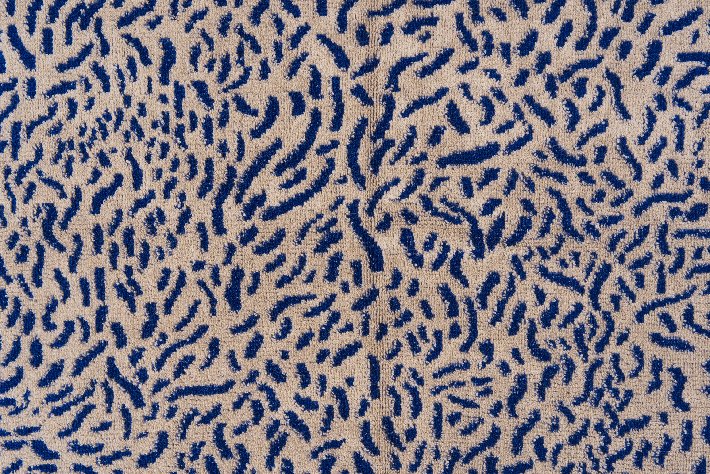 Worm – towel.studio