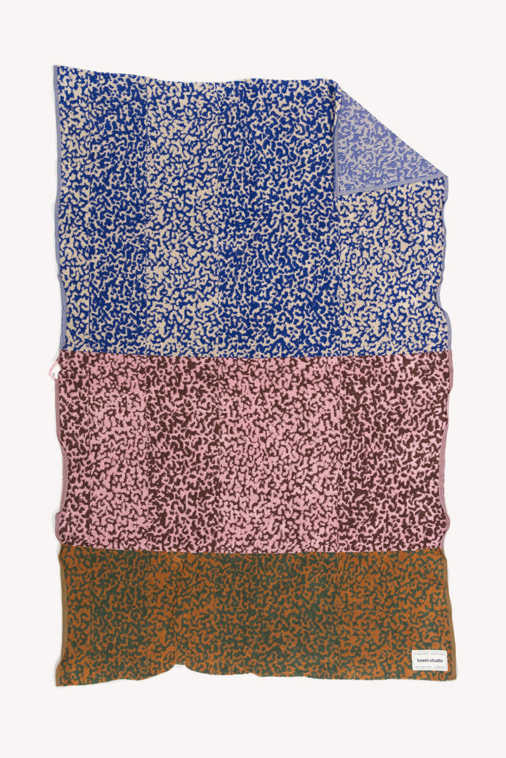 Noisy Camo – towel.studio