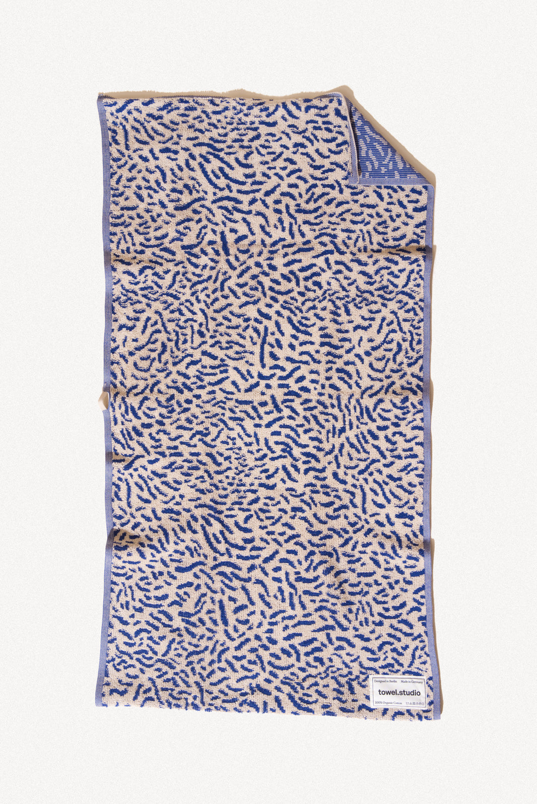 Worm – towel.studio