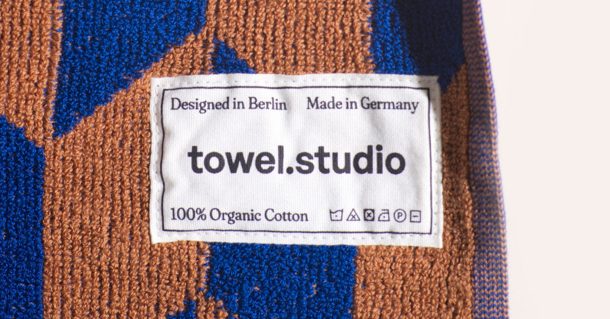 towel.studio | Made in Berlin: knitted beach, bath towels and more.