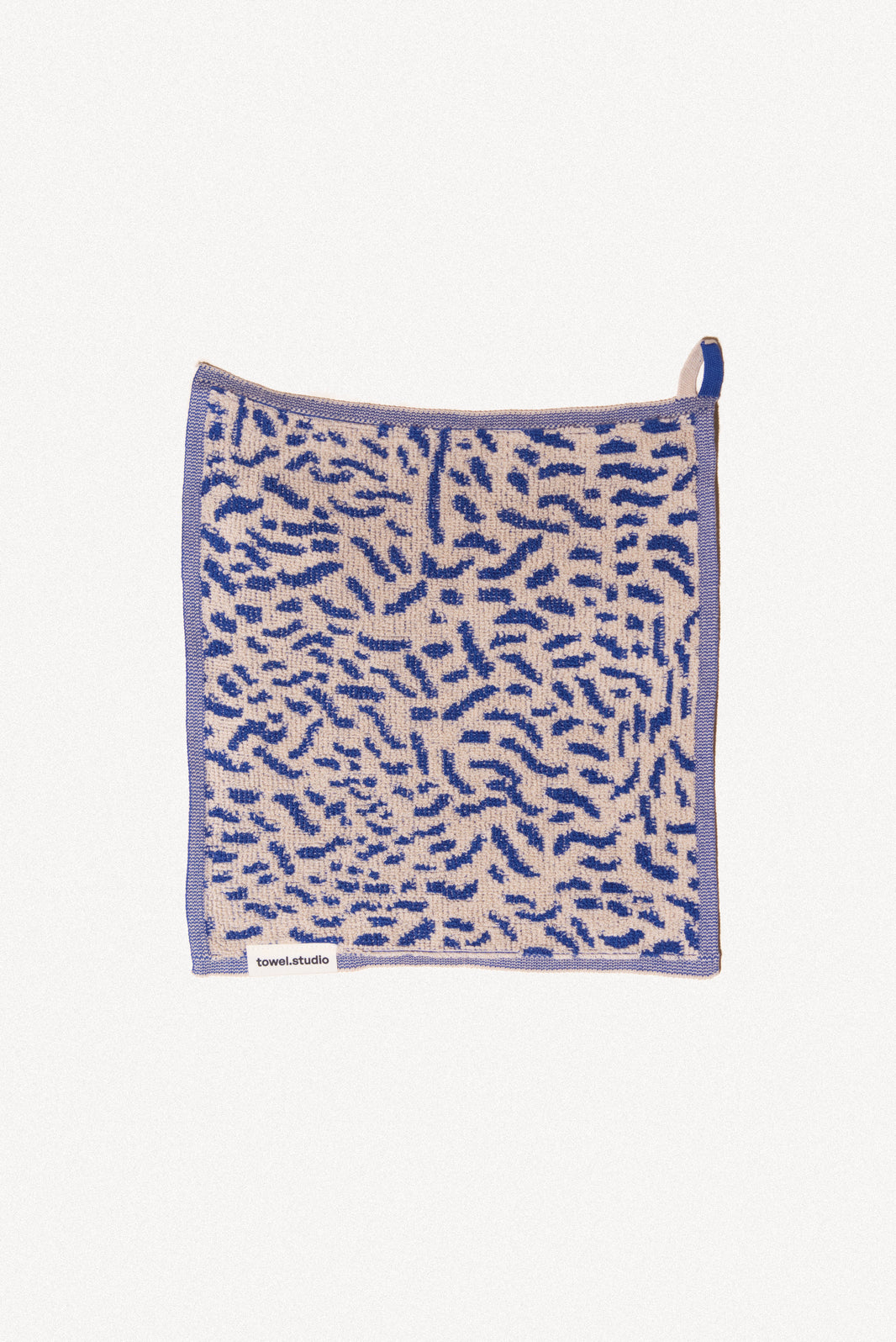 Worm – towel.studio
